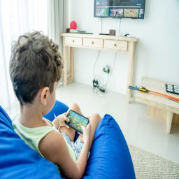 Balancing Screen Time for Kids: A Guide for Working Parents